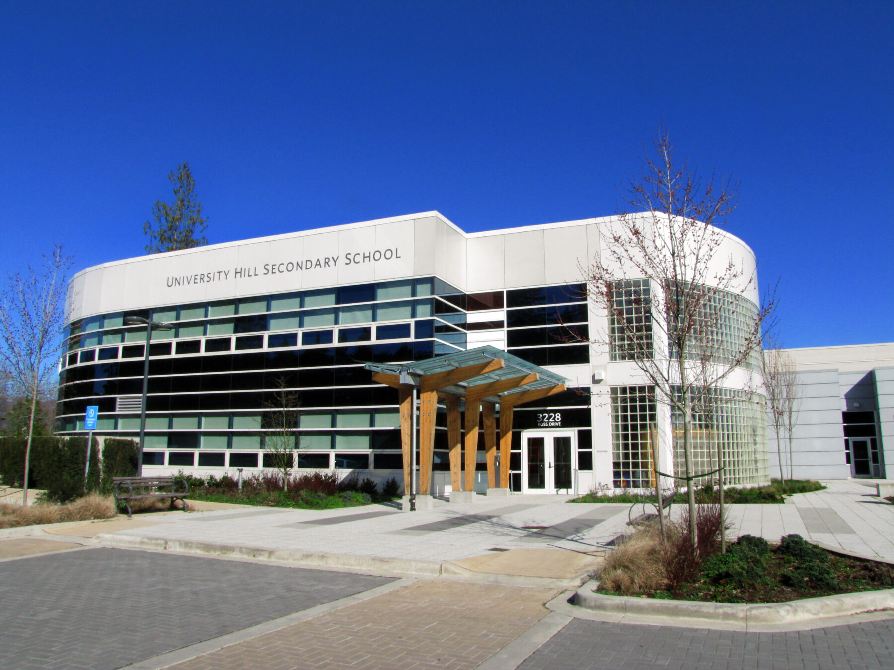 University Hill Secondary School - Fast + Epp